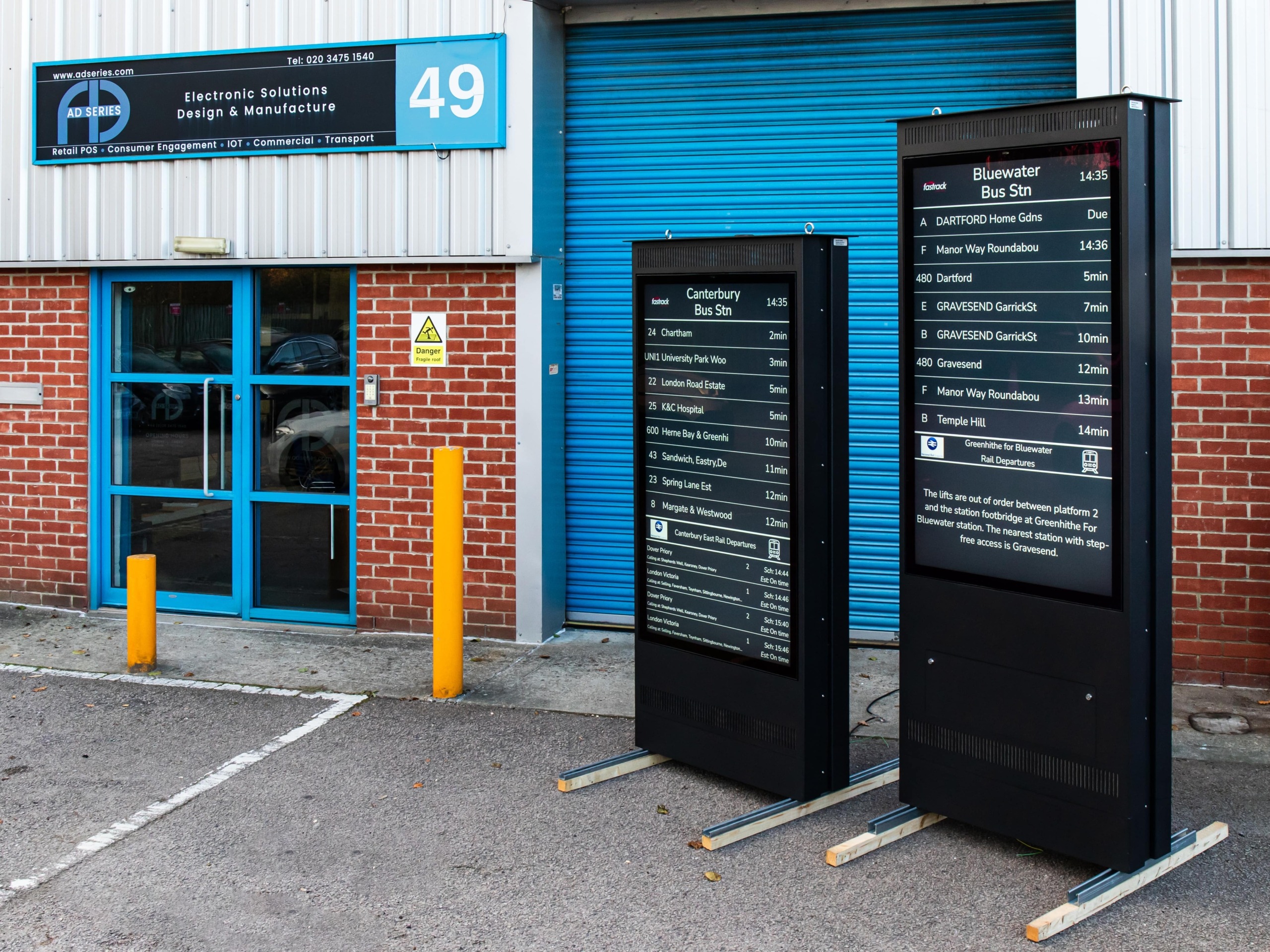 Introducing our Onstreet Freestanding and Mounted Totem Display Solutions - AD Series